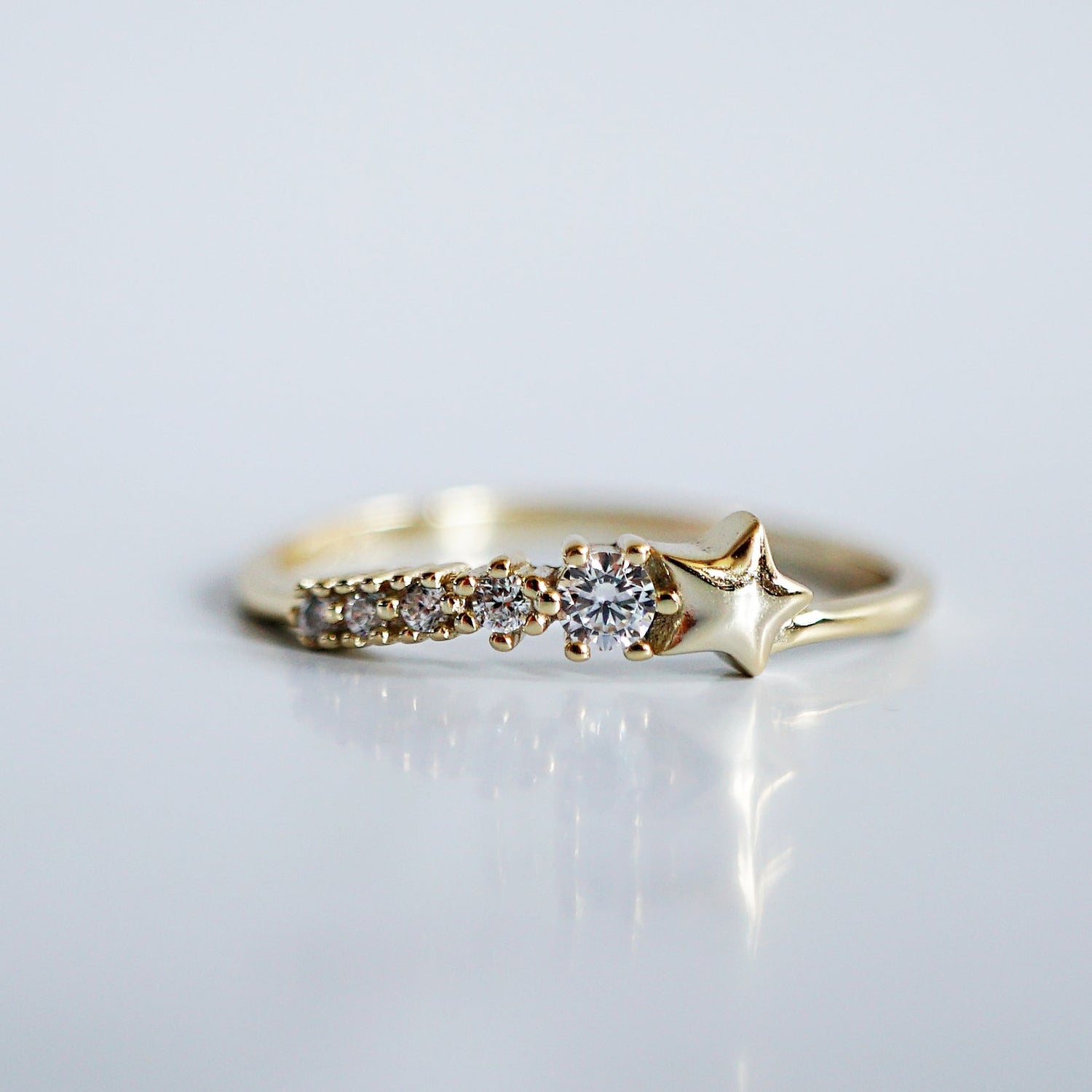 Shooting Star Ring – Sea of Gems